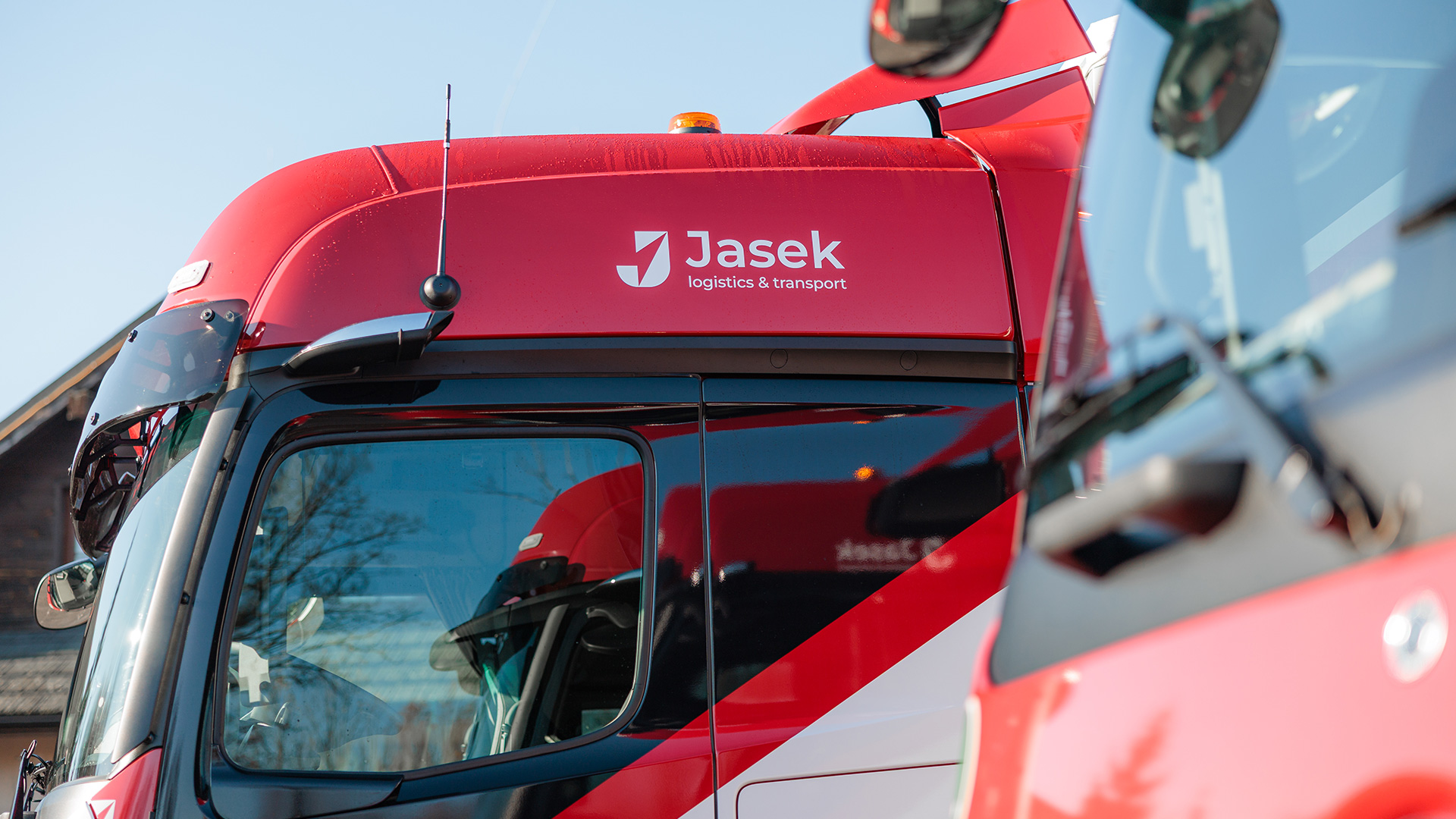 Jasek Transport to nie nazwa. To tradycja, troska i terminowość ...